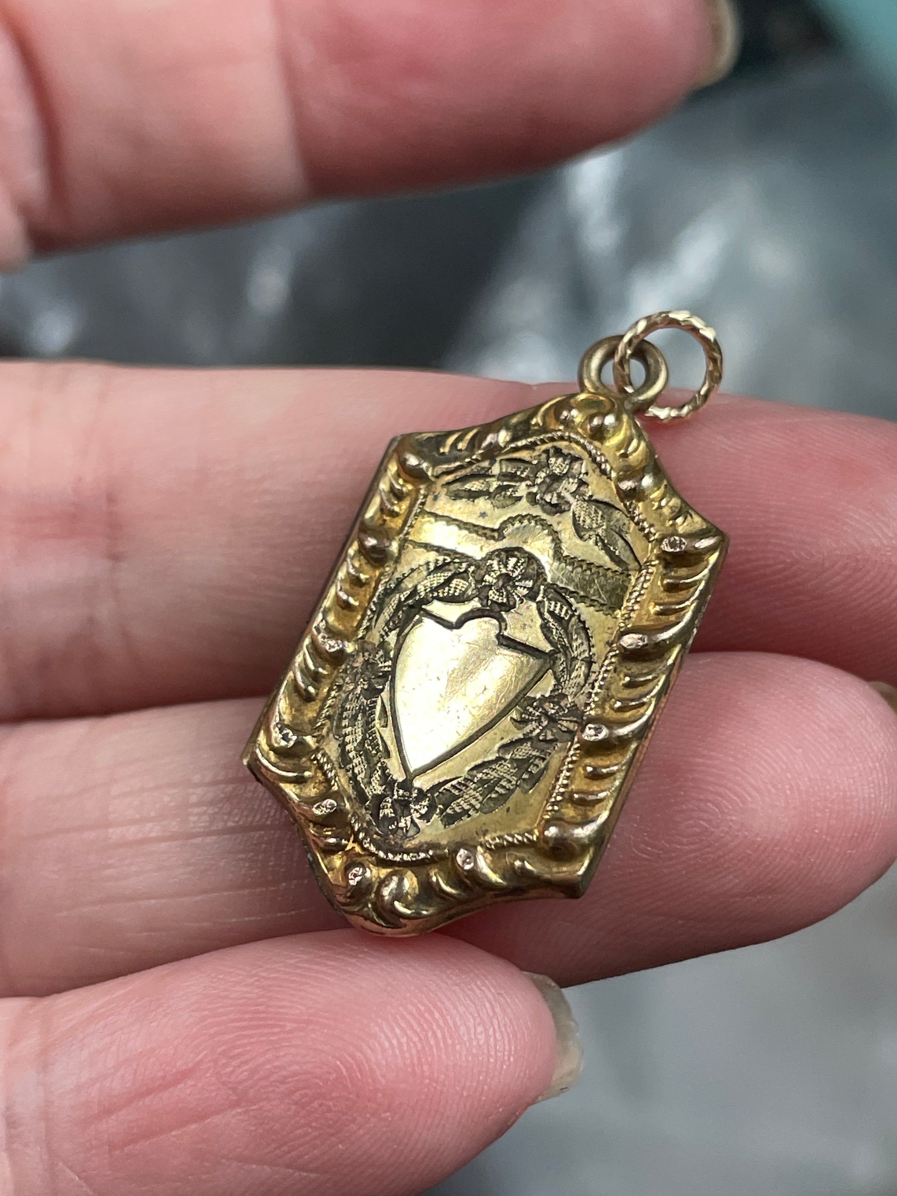 Ornate Shield Locket - Gold Filled - Vintage - As Found – Vintage Paris ...