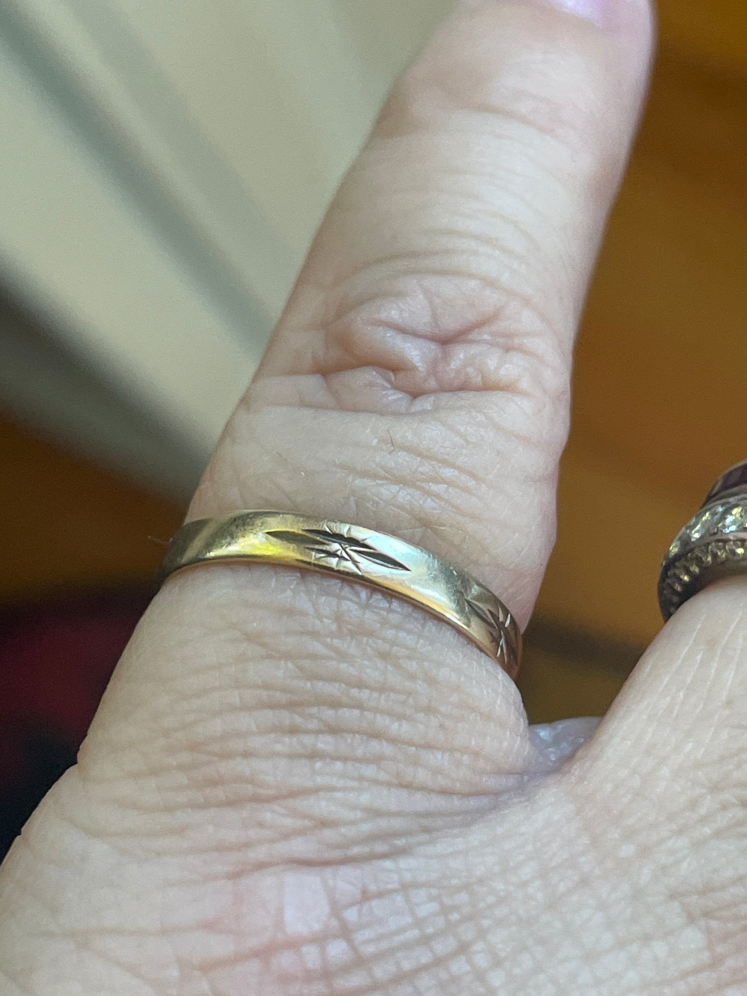 Engraved Star Band - 10k Gold - Vintage – Vintage Paris Jewelry