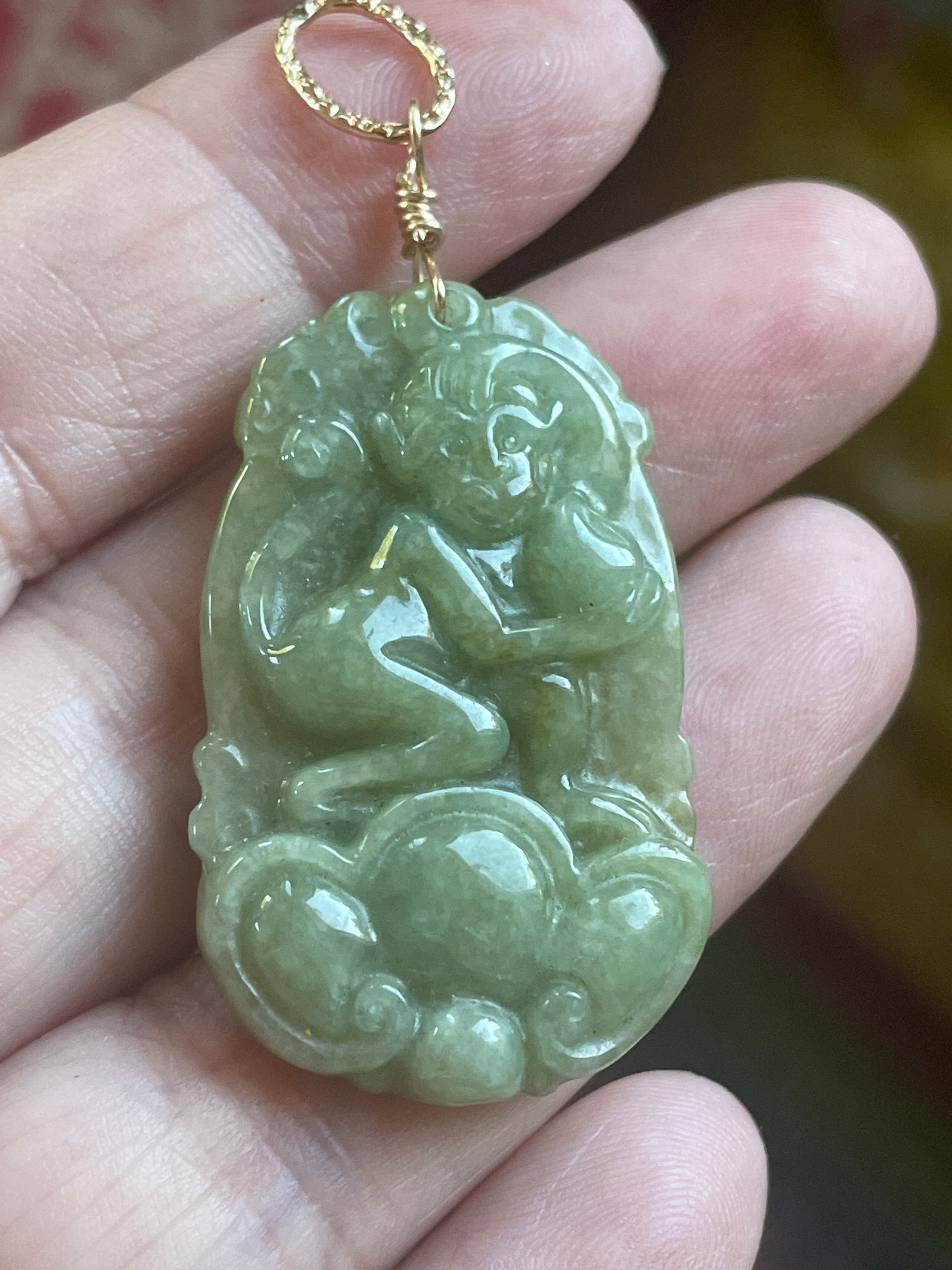 Carved Jade Monkey Pendant - Gold Filled - Vintage – Vintage Paris Jewelry