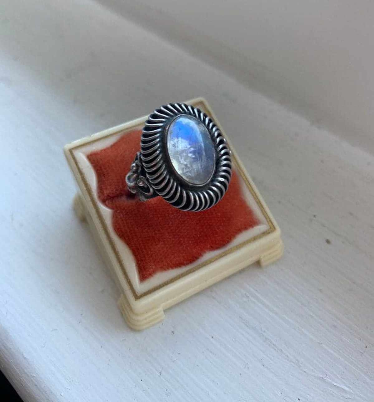 Moonstone Ring - Sterling Silver - Vintage – Vintage Paris Jewelry